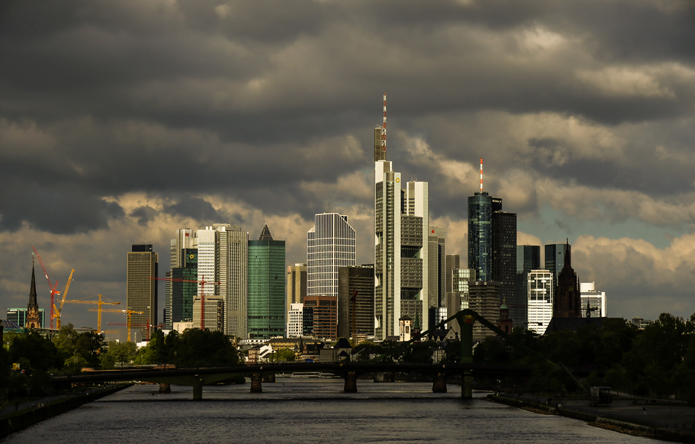 Mainhattan, vom Morgenlicht.... Foto & Bild | architektur ...