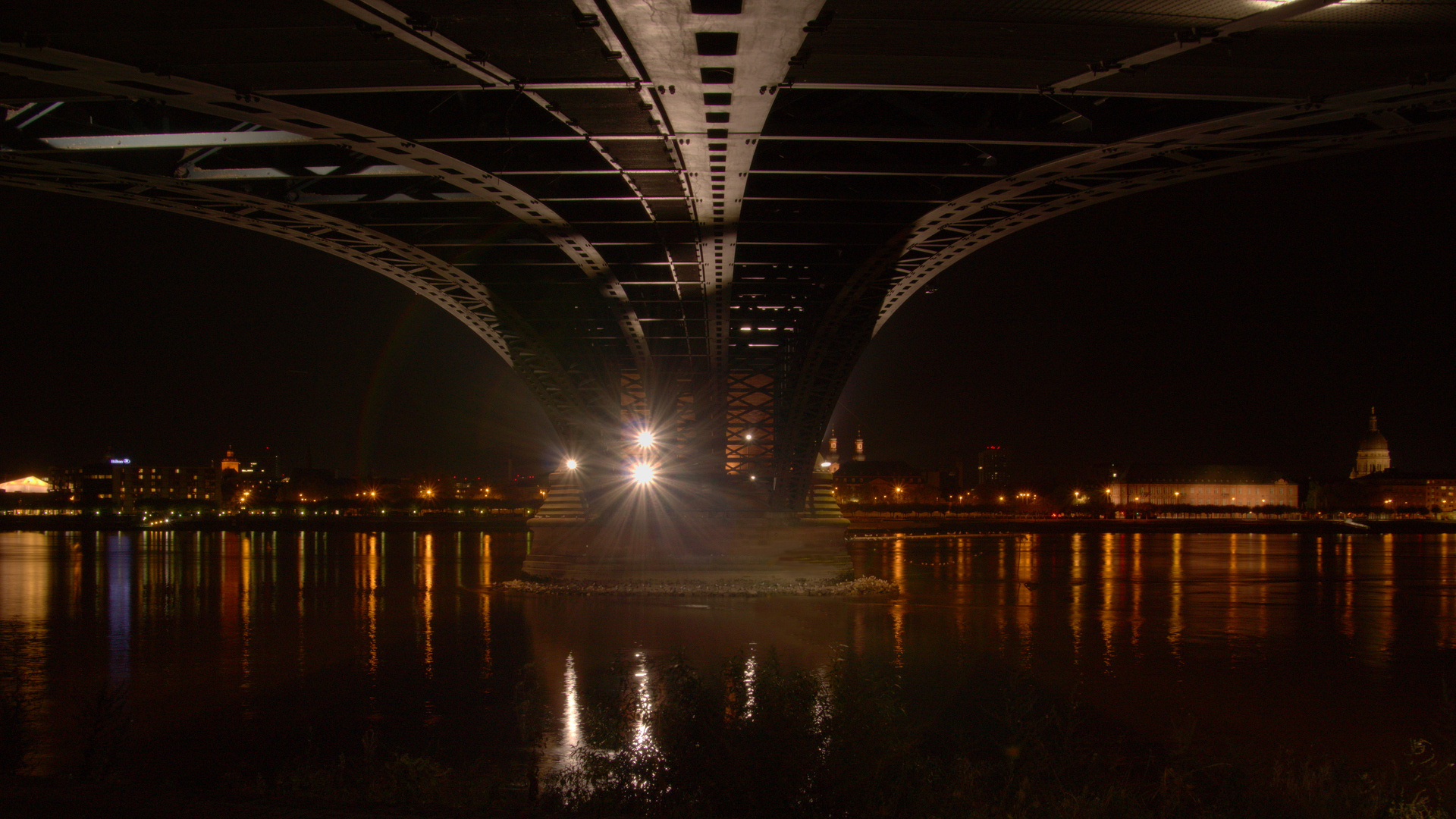 Mainz by Night 03 Foto & Bild | architektur, stadtlandschaft ...