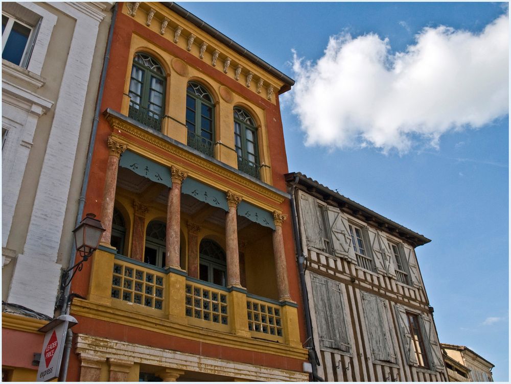 Maisons de Samatan -- Gers photo et image | europe, france ...