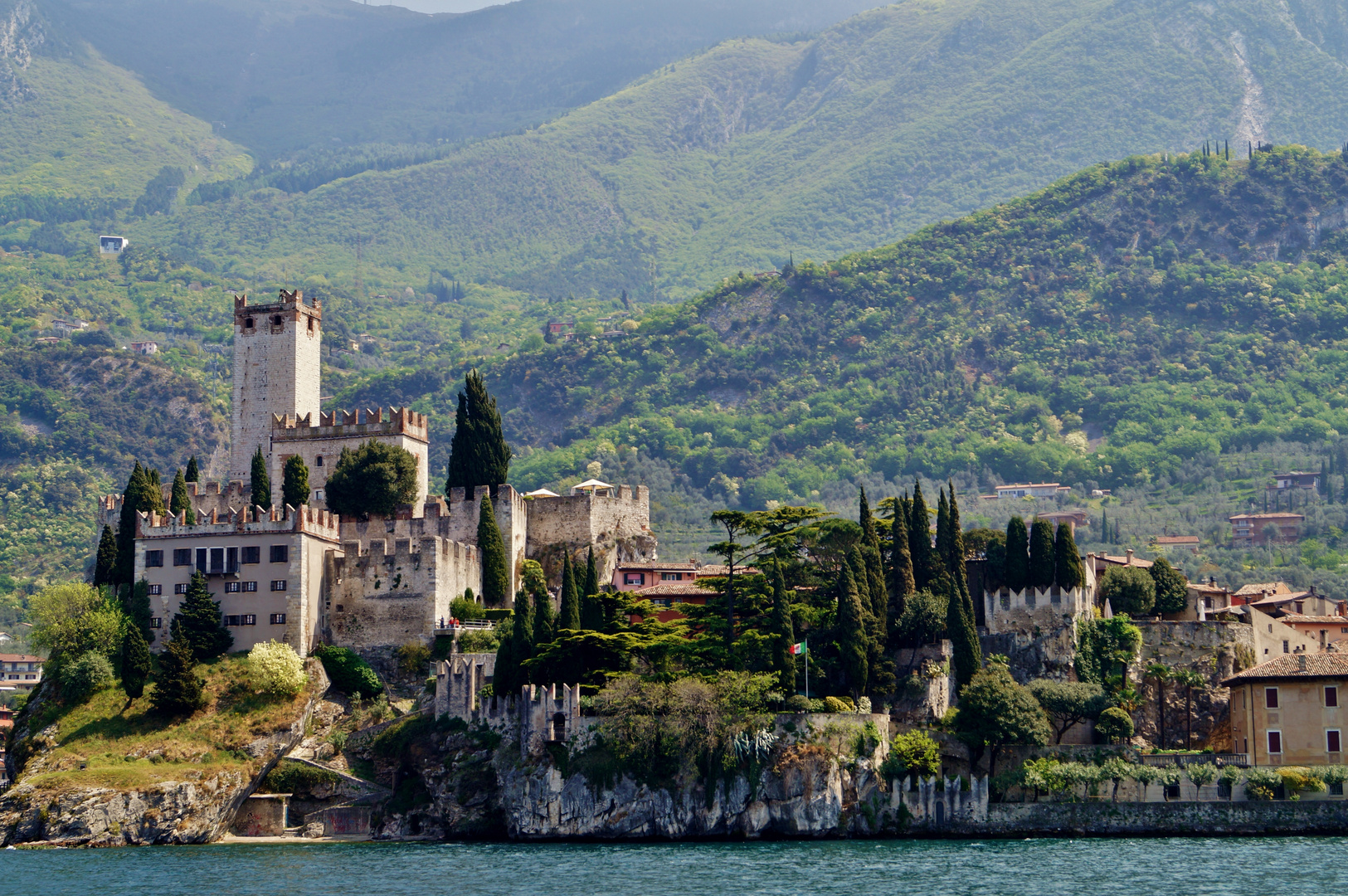 Malcesine... Foto & Bild | europe, italy, vatican city, s marino, italy ...