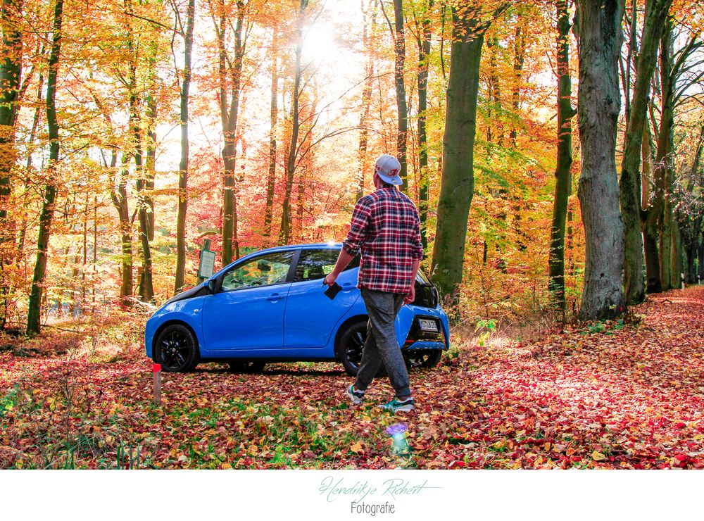 Mann mit Auto Foto & Bild | autos & zweiräder, pkw, verkehr & fahrzeuge ...