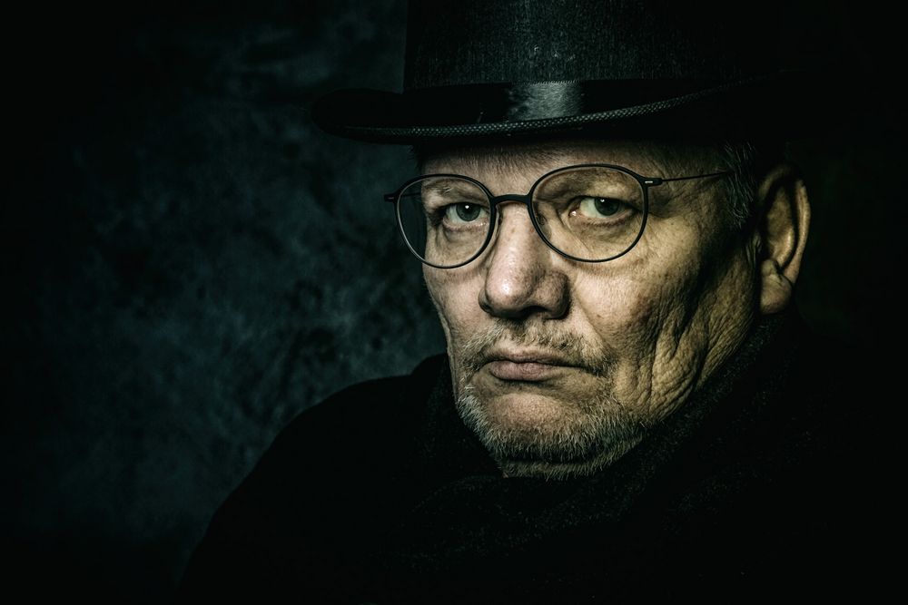 Mann mit Hut Foto & Bild | art, spezial, studio Bilder auf fotocommunity