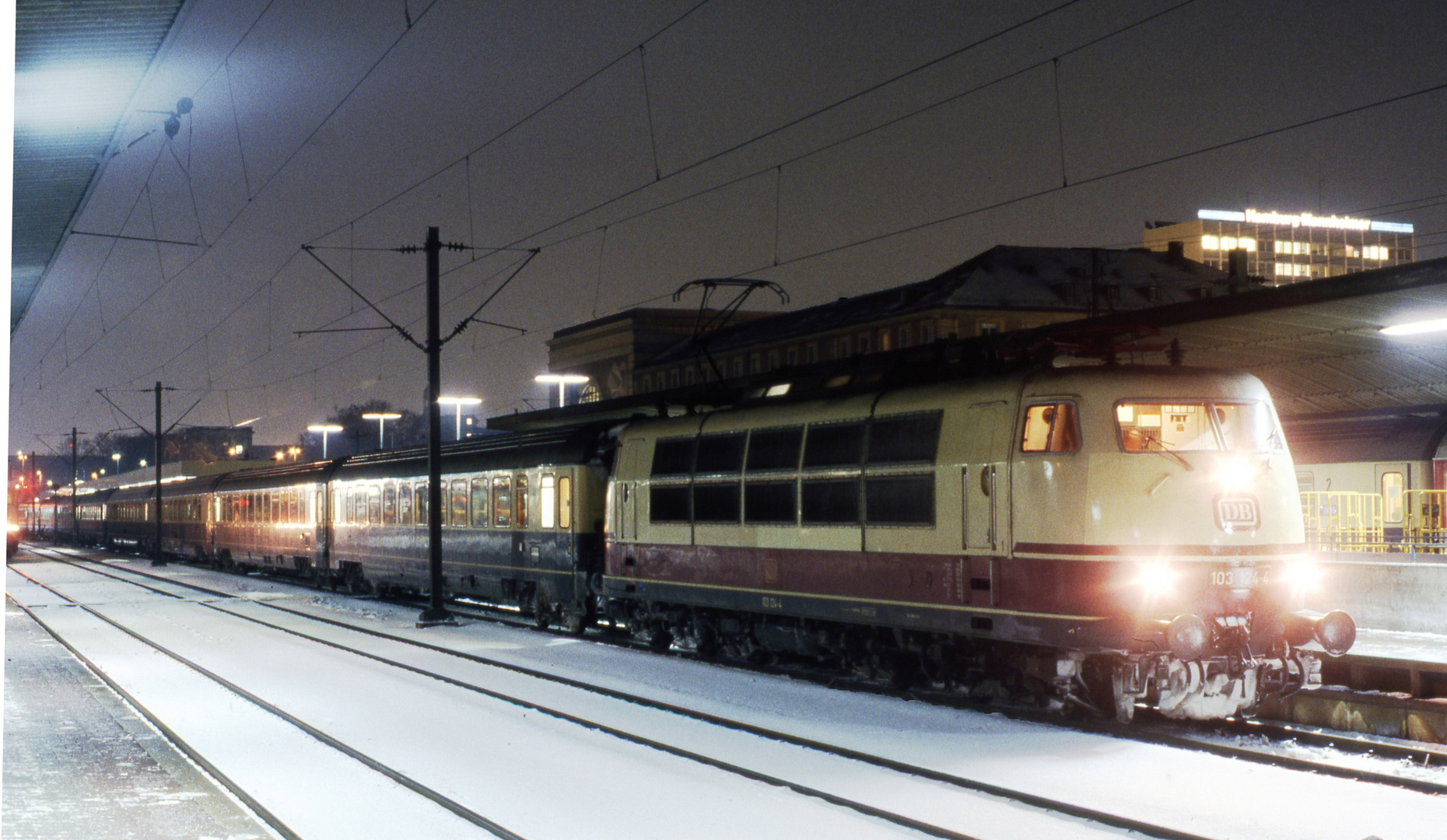 Mannheim Gleis 6 Foto & Bild | bahnhof, deutschland, eisenbahn Bilder ...