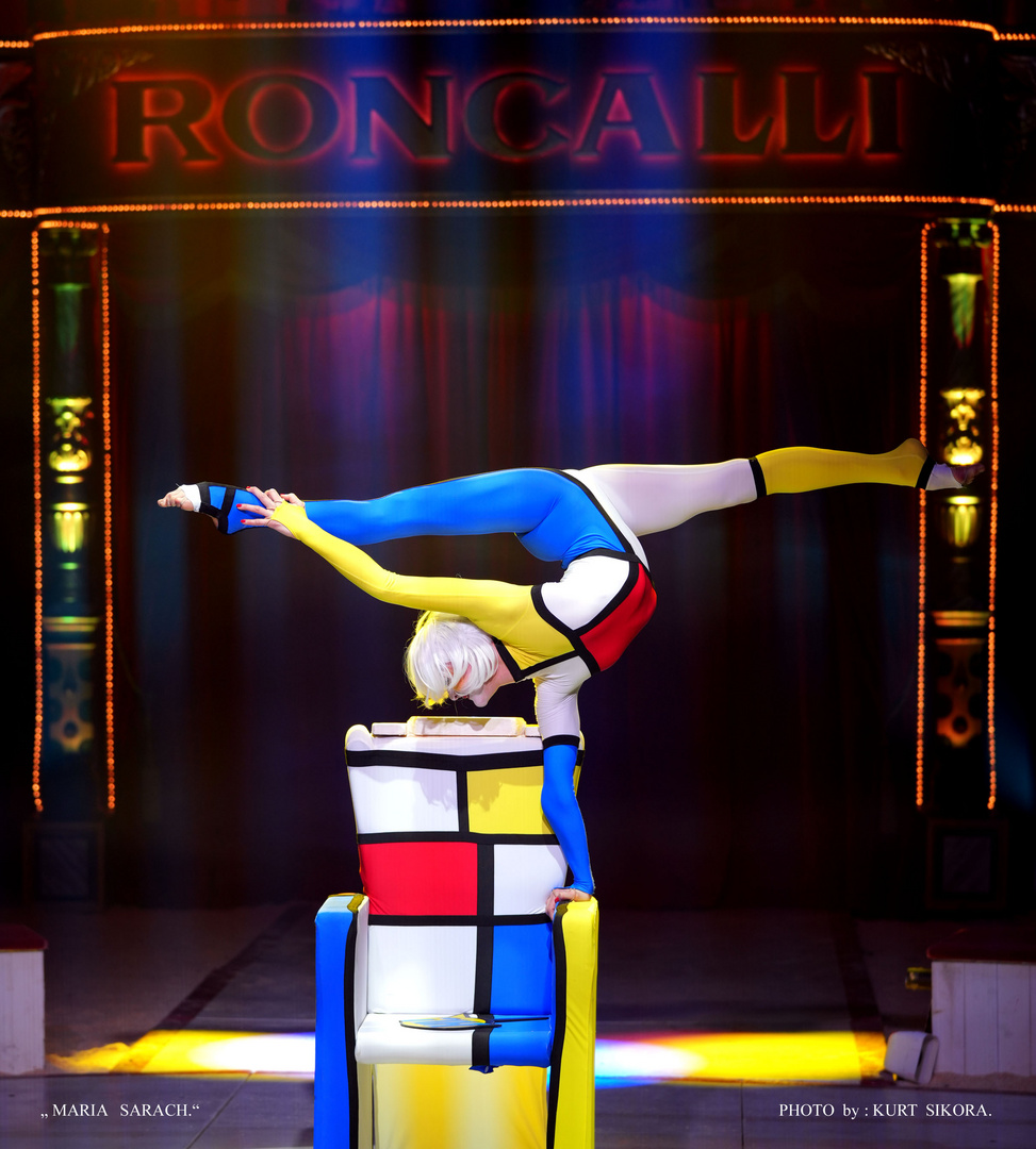 Maria Sarach Foto & Bild | kunstfotografie & kultur, zirkus, frauen ...