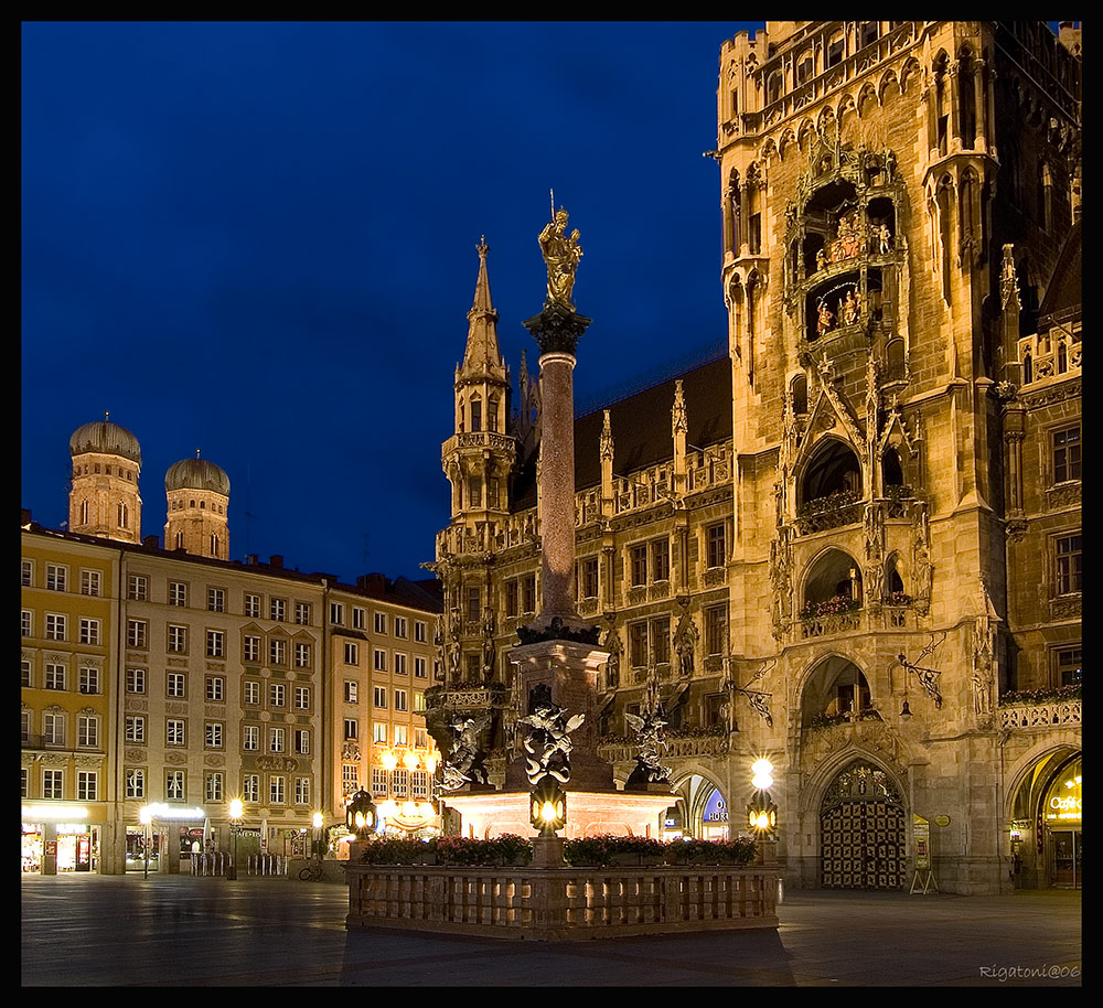 Mariensäule auf dem Marienplatz in München Foto & Bild | architektur ...