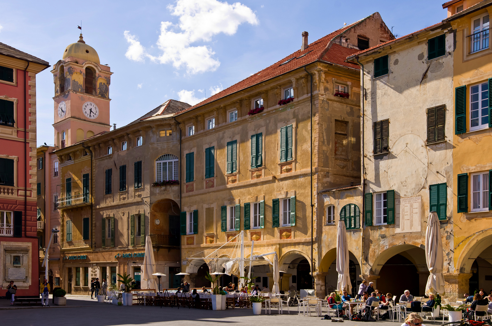 Marktplatz Finale Ligure Foto & Bild | urlaub, italy, world Bilder auf ...