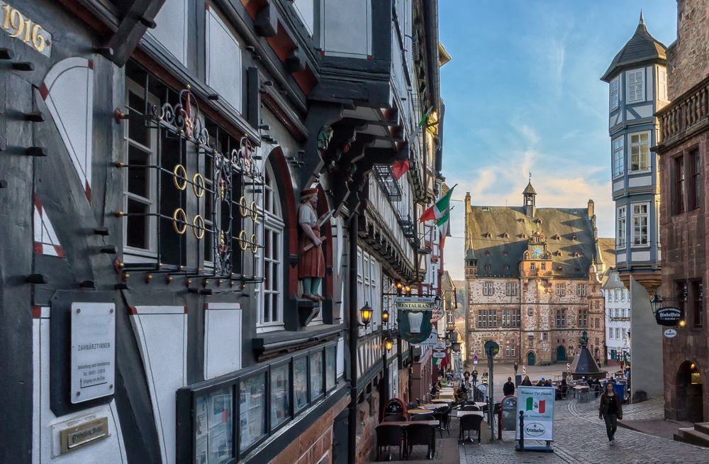 Marktplatz mit Rathaus Foto & Bild | stadt, altstadt, historisches ...