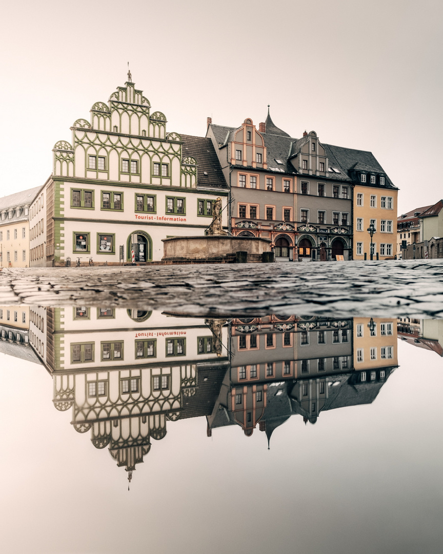 Marktplatz Weimar Foto & Bild | deutschland, europe, spiegelung Bilder ...