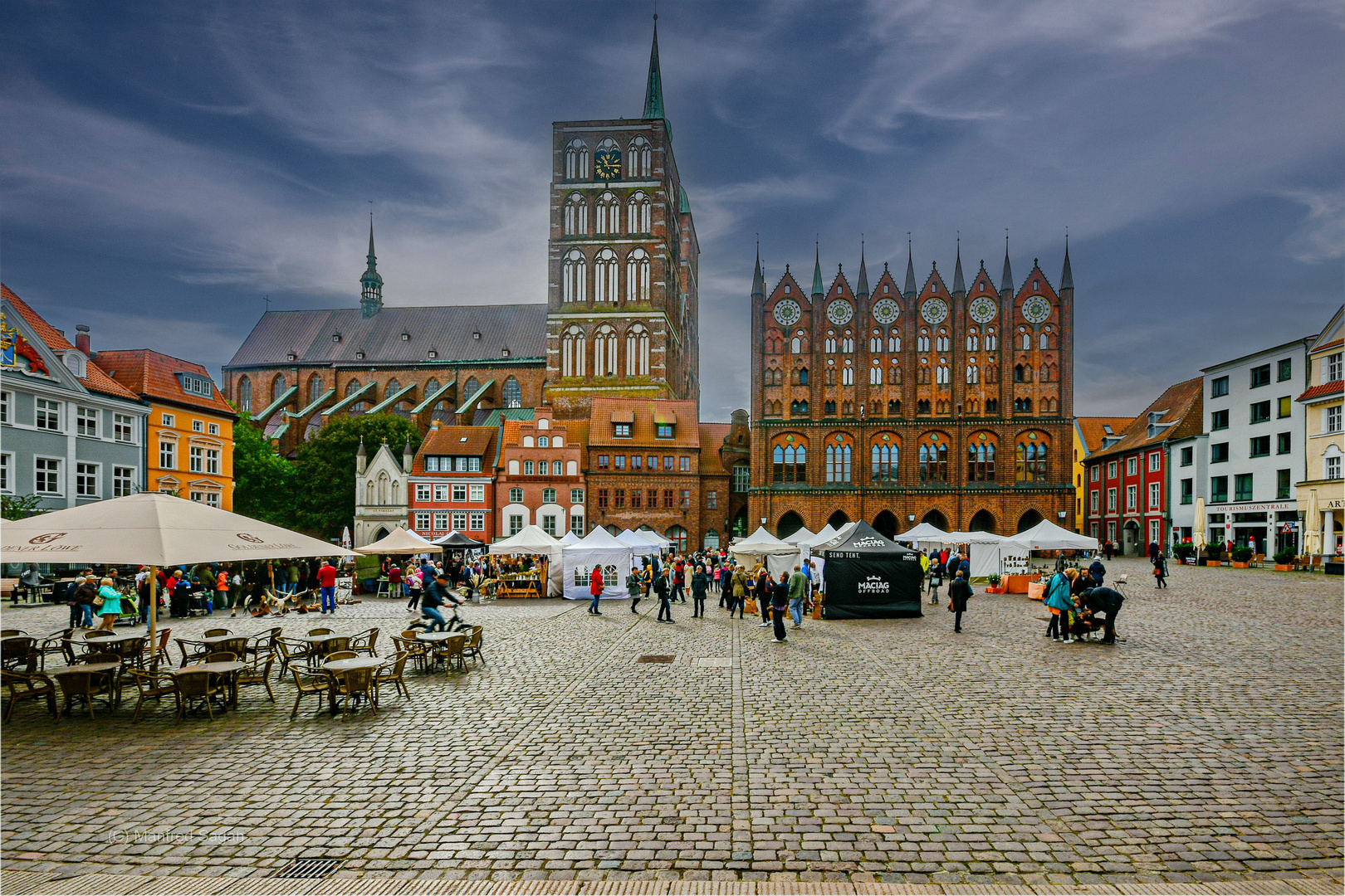 Markttag auf dem Alten Markt in Stralsund... Foto & Bild | architektur ...