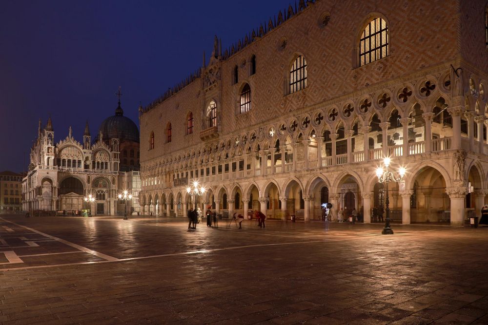 Markusplatz am frühen Morgen Foto & Bild | italy, world, venezia Bilder auf fotocommunity