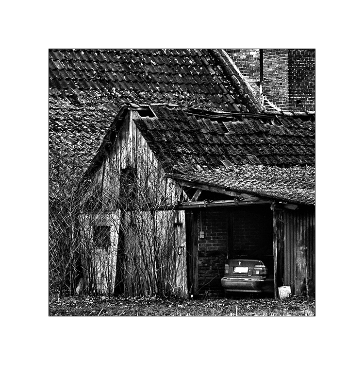 Marode... Foto & Bild | projekte, fotokunst, monochrome fine art Bilder ...