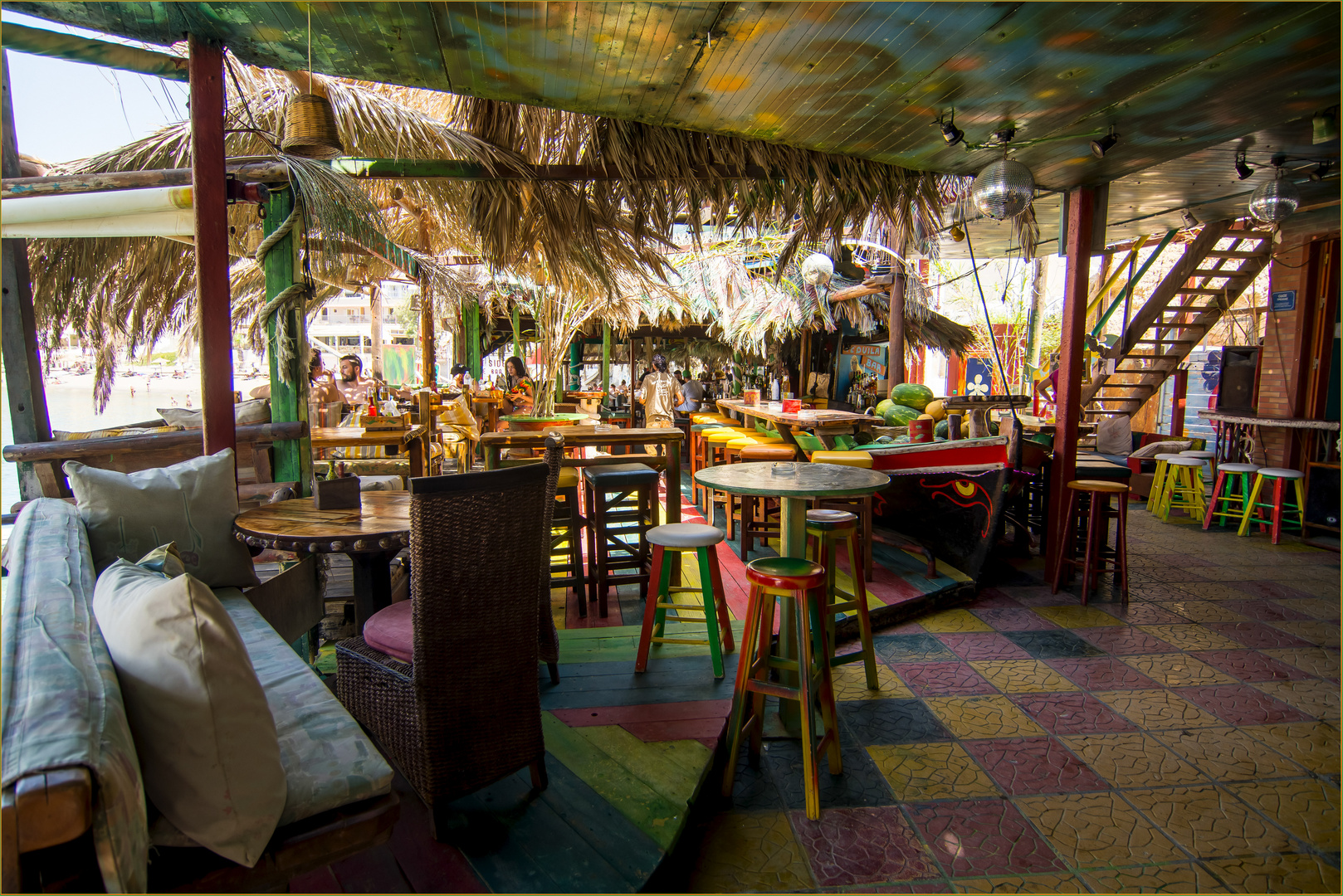 Matala, Kreta; Strandbar Foto & Bild | urlaub, sommer, outdoor Bilder ...