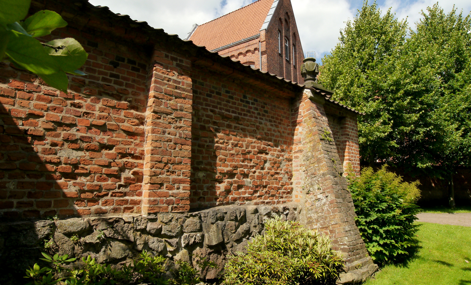 Mauer Kloster Walsrode Foto & Bild | fotos, outdoor, natur Bilder auf ...
