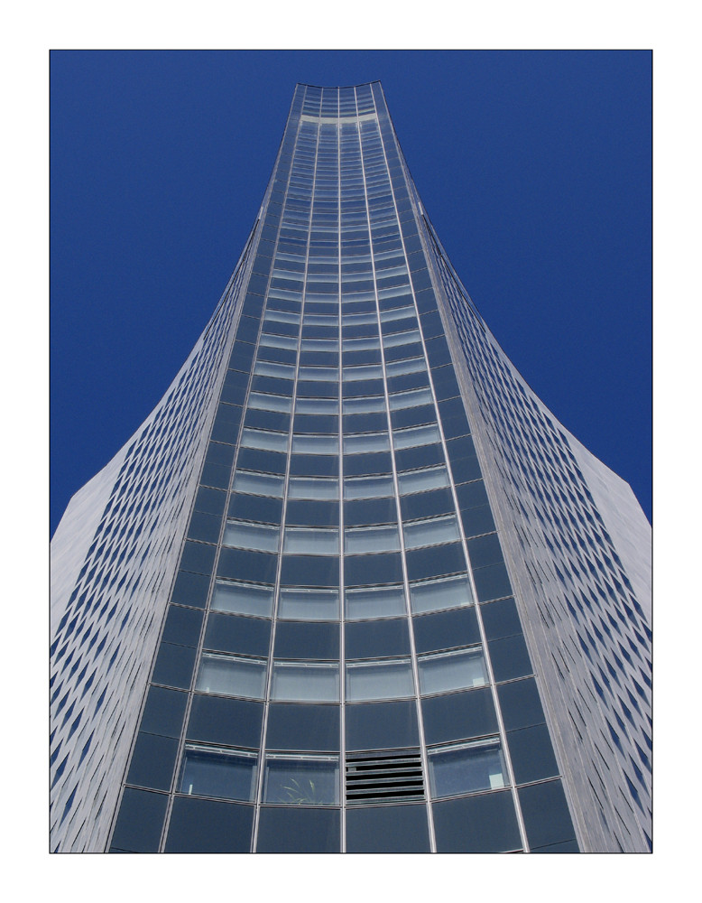 MDR - Tower Foto & Bild | architektur, stadtlandschaft, motive Bilder ...