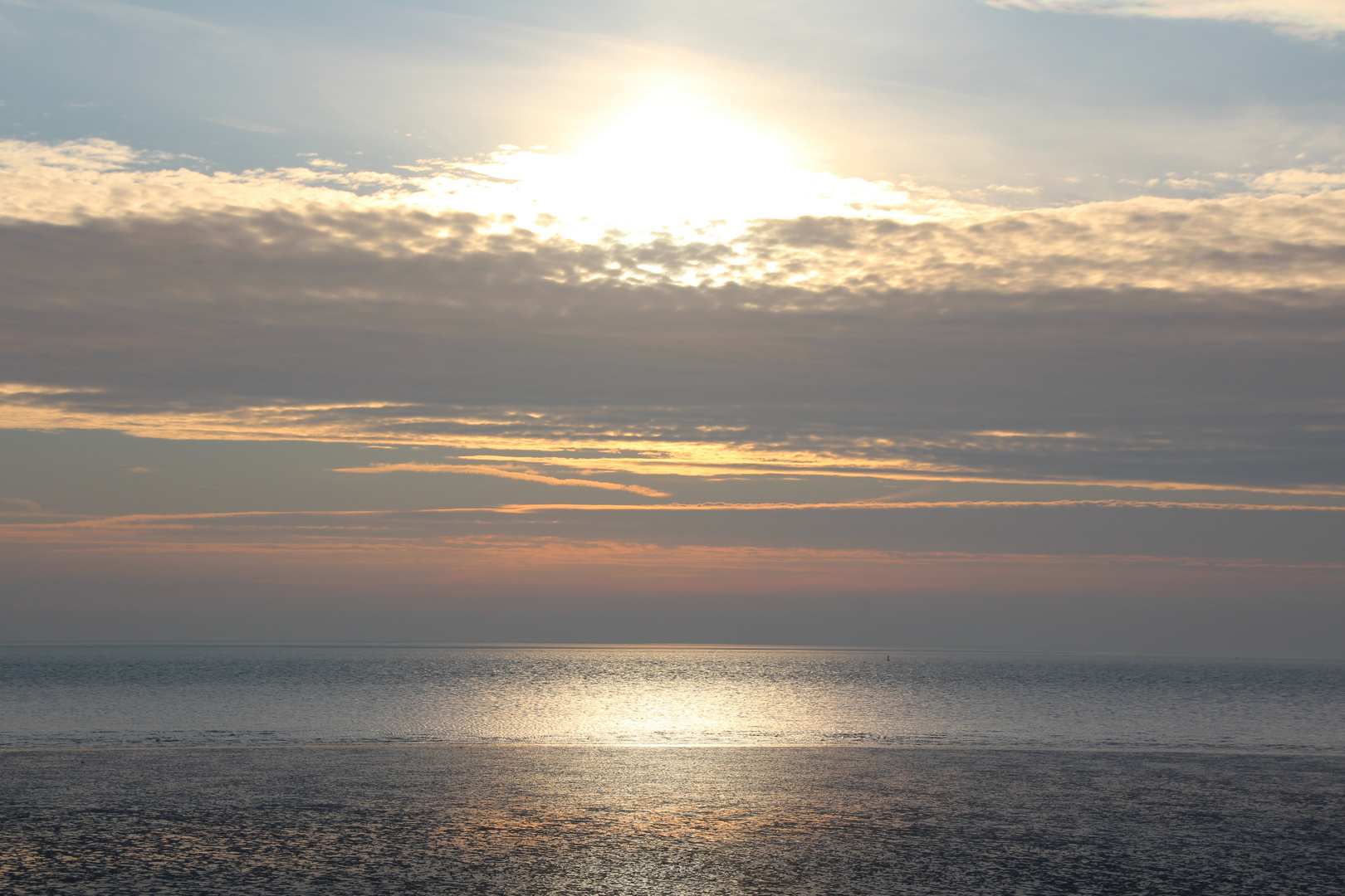 MeeresSpiegel Foto & Bild | spiegelungen, sonne, meer Bilder auf ...