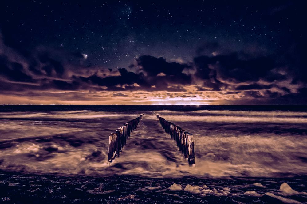 Meeresstrand bei Nacht.... Foto & Bild | landschaft, meer & strand ...