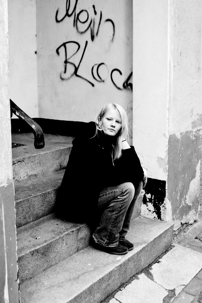 Mein Block.... Foto & Bild | streetfotografie mit menschen, street: spontane portraits, menschen ...
