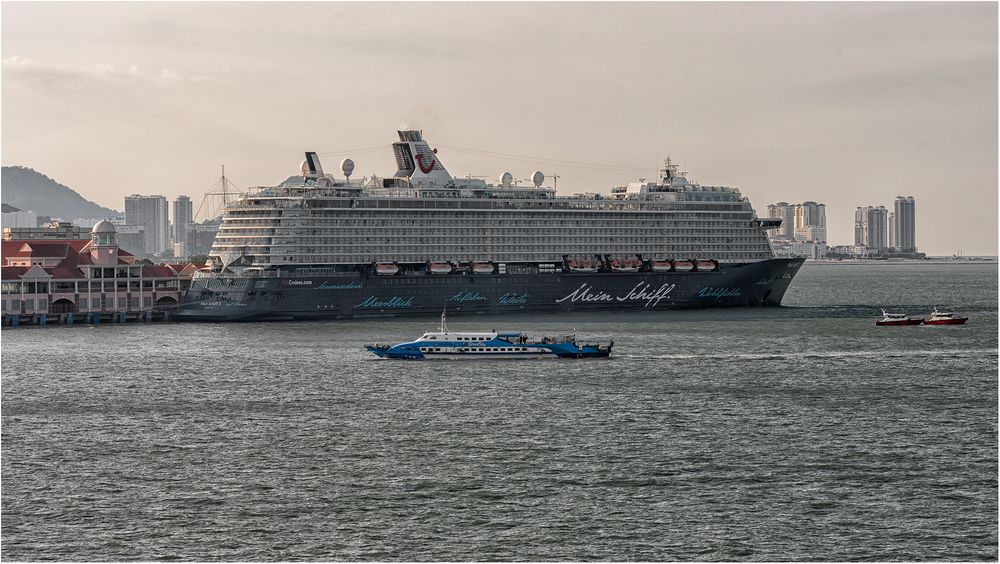 Mein Schiff 3 Foto & Bild | nature, water, wasser Bilder auf fotocommunity