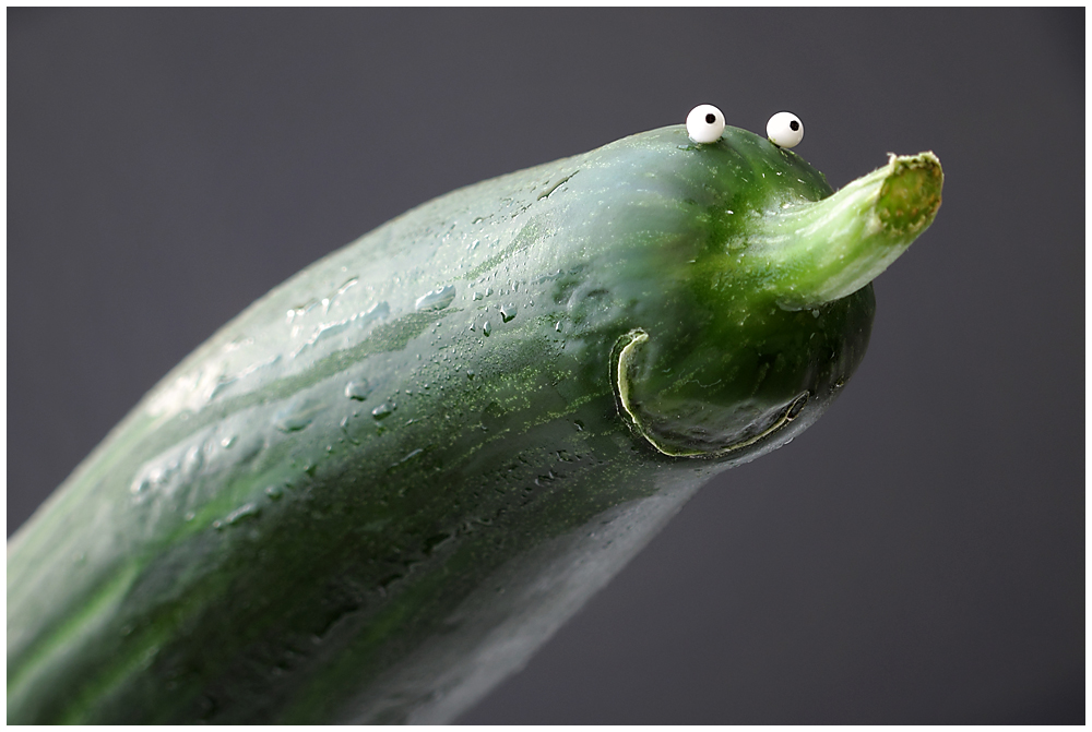 Meine Gurke lacht :-) Foto & Bild | spezial, grün, lachen Bilder auf ...