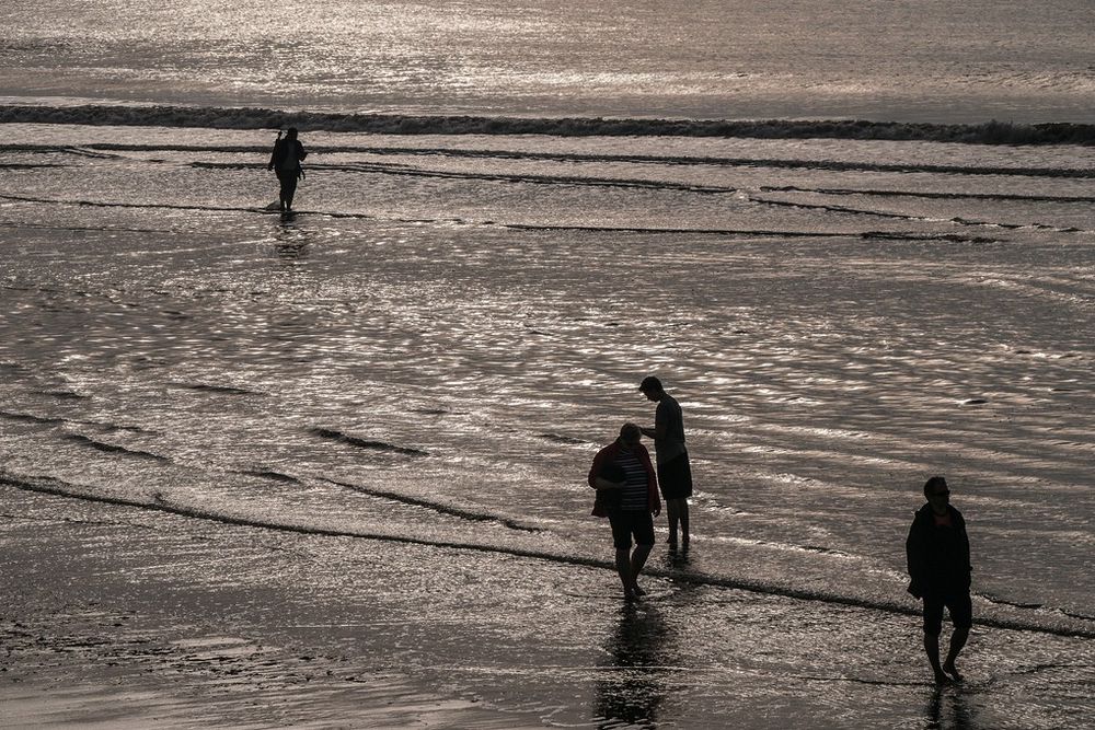Menschen am Strand... Foto & Bild | landschaft, meer & strand ...