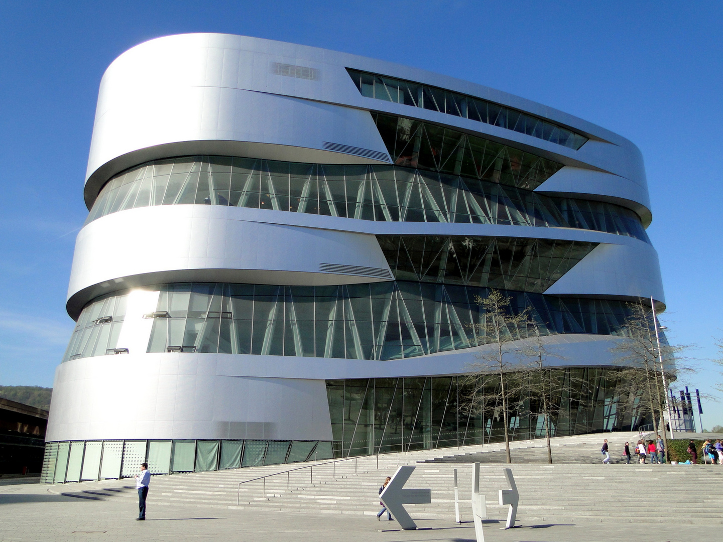 Mercedes-Benz-Museum in Stuttgart-Bad Cannstatt Foto & Bild ...