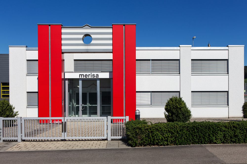 Merisa Foto & Bild | rot, schweiz, architektur Bilder auf fotocommunity