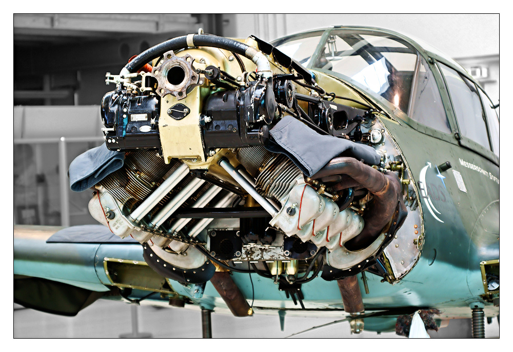 Messerschmitt Bf 108 B-2 Taifun - Front Foto & Bild | luftfahrt ...