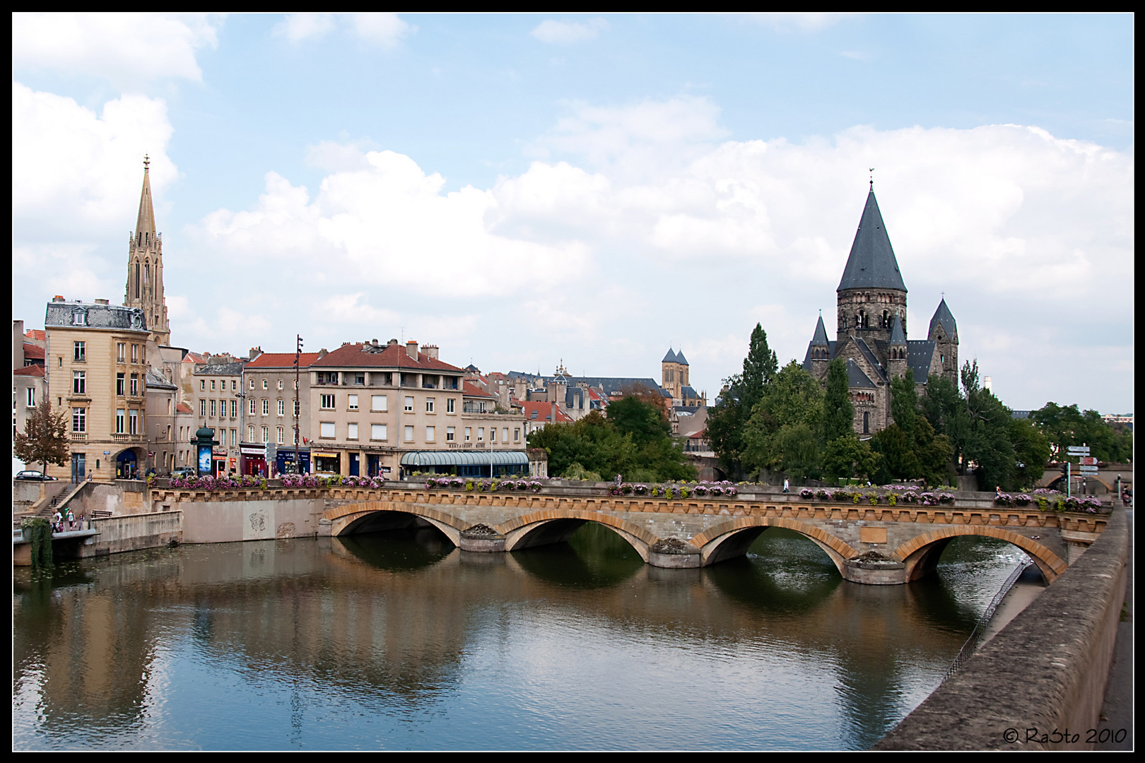 Metz - Le Moyen Pont Foto & Bild | europe, france, landschaften Bilder ...