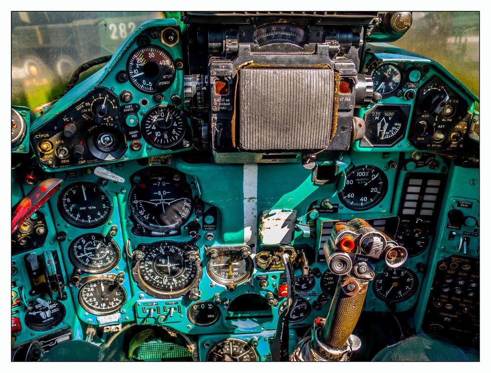MiG-23 Cockpit Foto & Bild | luftfahrt, militärfliegerei, verkehr ...