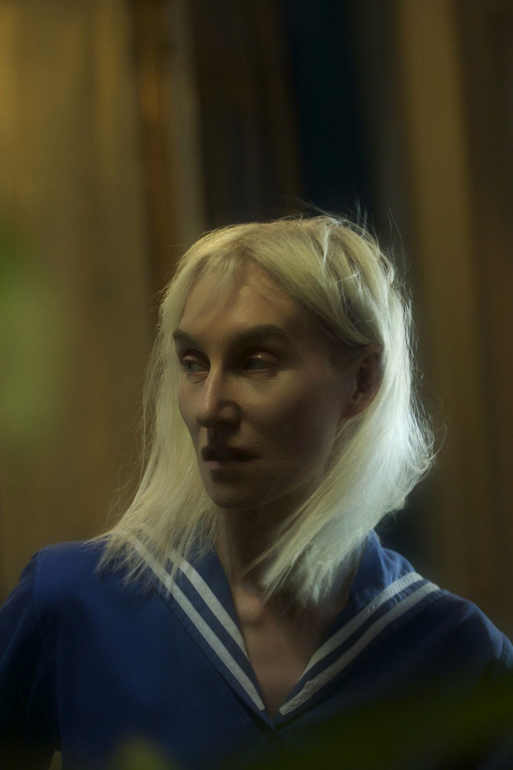 Mika'Ela Fisher photo by Roy Stuart Foto % Immagini| close up-primo ...