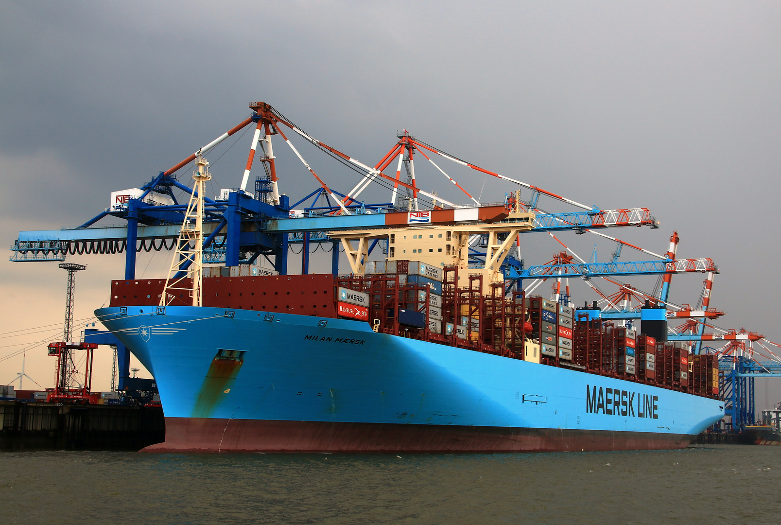 Milan Maersk Foto & Bild | wasser, schiff, weser Bilder auf fotocommunity
