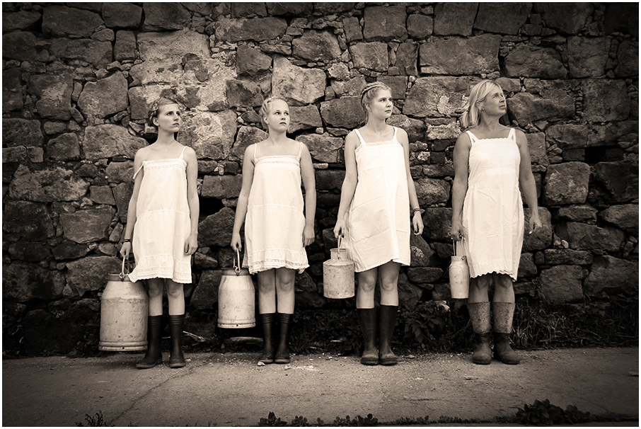 Milchmädchen Foto & Bild | erwachsene menschen, gruppen, mehrere menschen Bilder auf fotocommunity