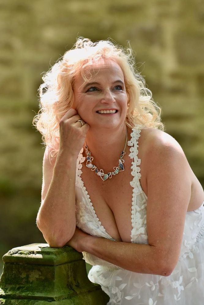 Mit Andreas im Park bei einer Ruine Foto & Bild | erwachsene menschen, alltagsereignisse ...