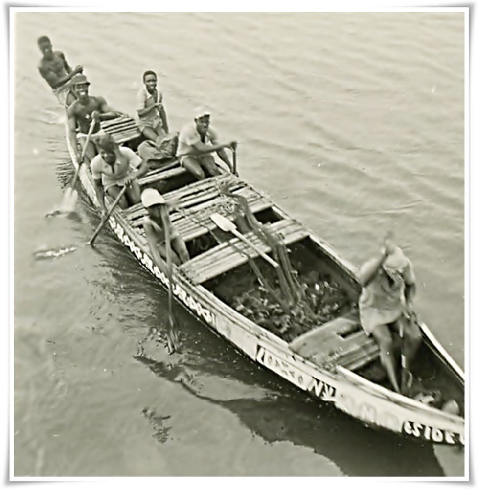 MIt dem Boot unterwegs Foto & Bild | world, spezial, menschen Bilder ...