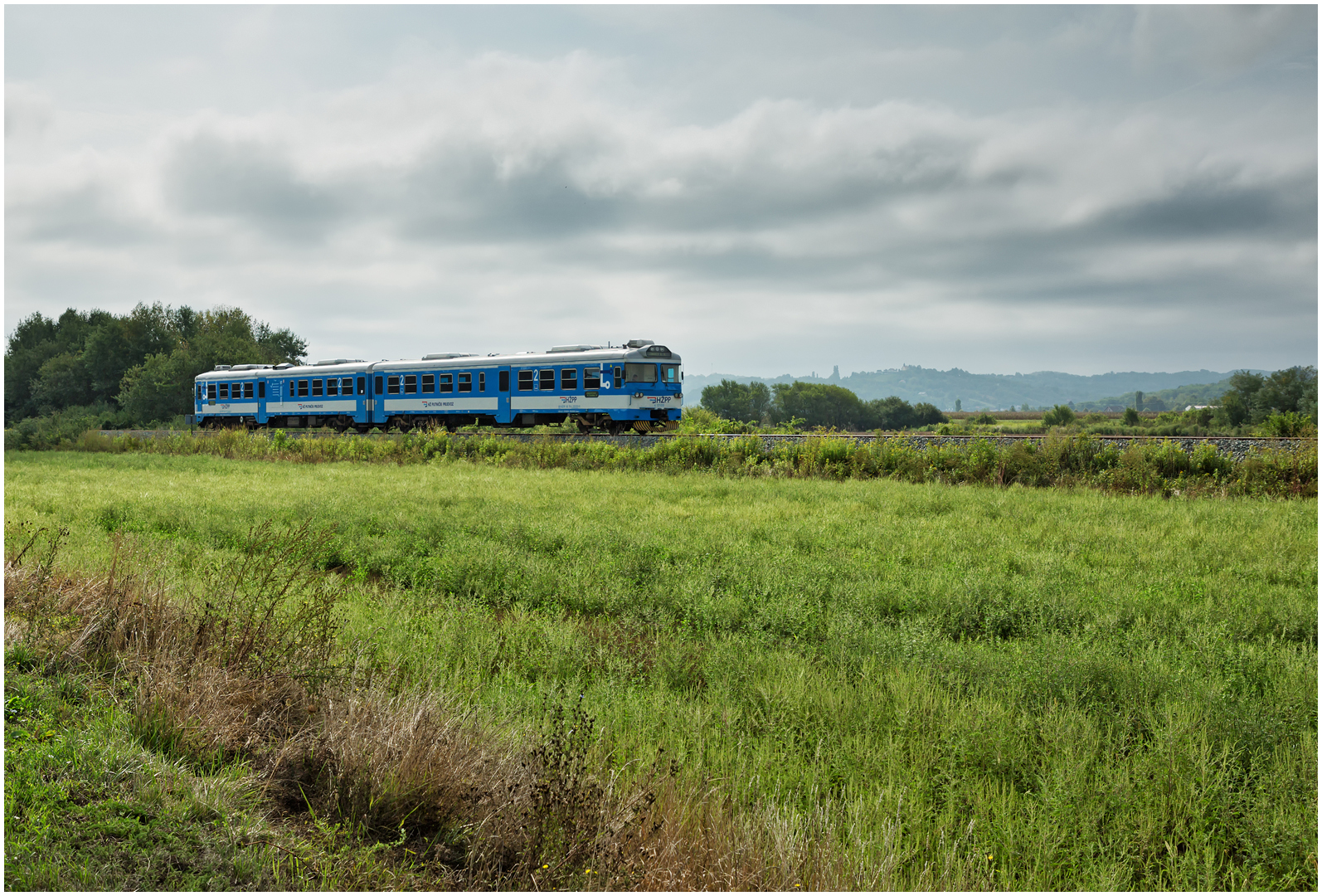 Mit dem Schnellzug durch die Hecke DCCCLXXXVIII Foto & Bild | europe, balkans, croatia Bilder ...