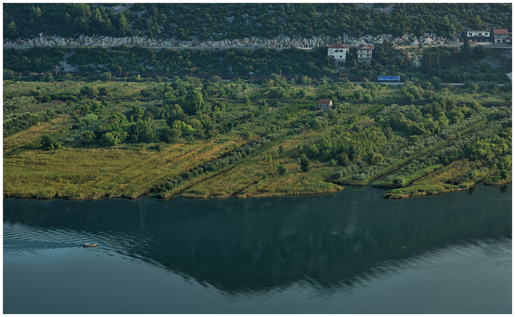 Mit dem Schnellzug zur Lagune LXV Foto & Bild | europe, balkans, schiffe und seewege Bilder auf ...