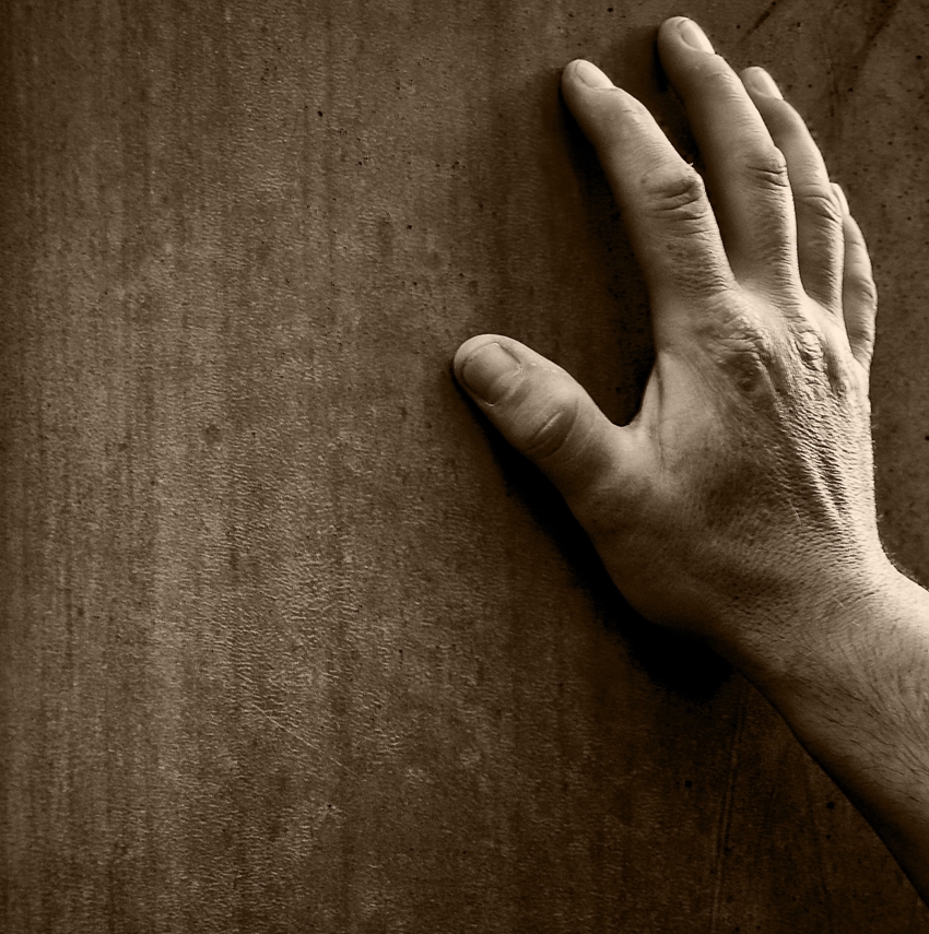 MIT DER HAND BERÜHREN Foto & Bild | körperdetails, hände, farben Bilder ...