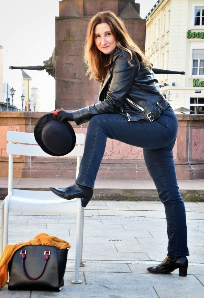 Mit jedem Lächeln streichelst du deine Seele ... Foto & Bild | menschen, streetfotografie mit ...