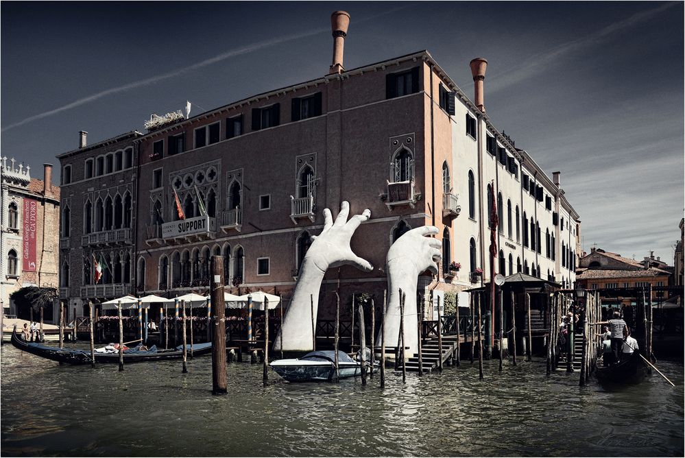 * Mit letzter Kraft * Foto & Bild | italy, world, venezia Bilder auf fotocommunity