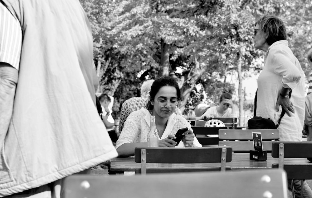 Mittagspause Foto & Bild | erwachsene menschen, streetfotografie mit menschen, kommunikation ...