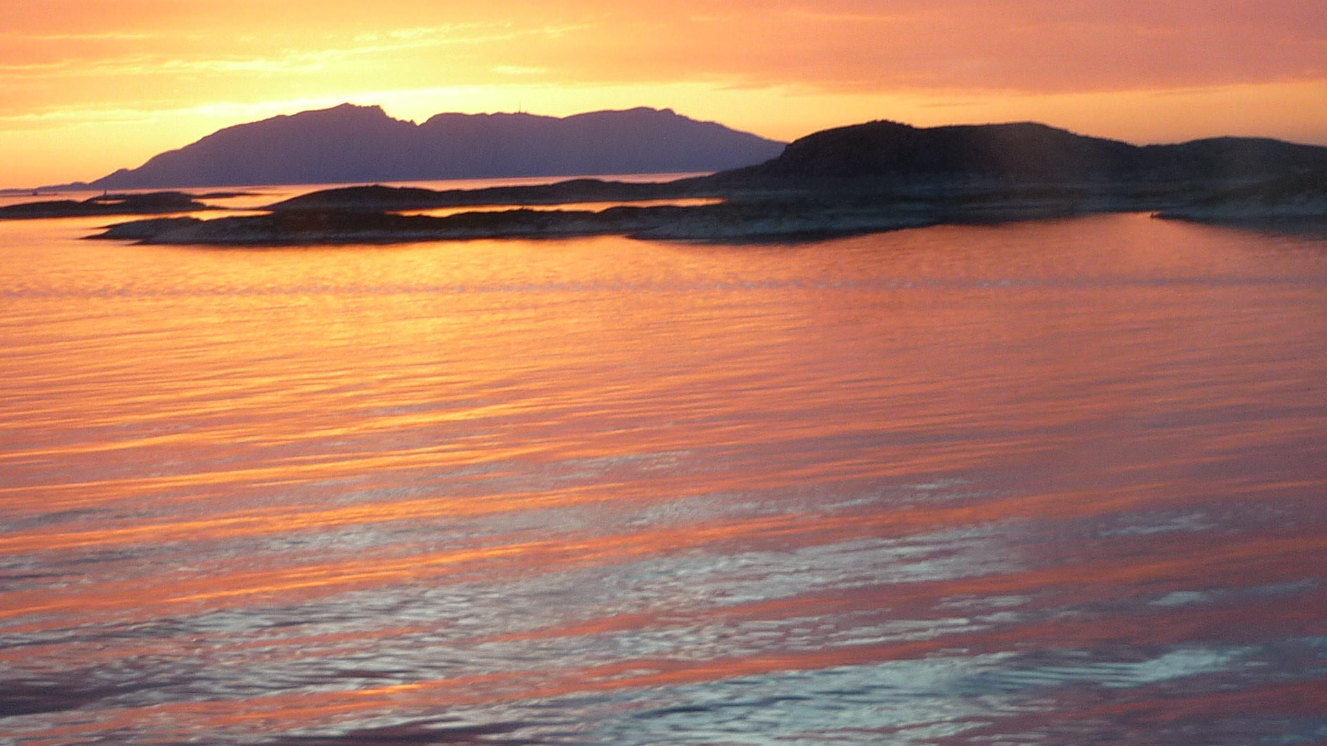 Mitternacht in Norwegen. Foto & Bild | europe, scandinavia, norway ...