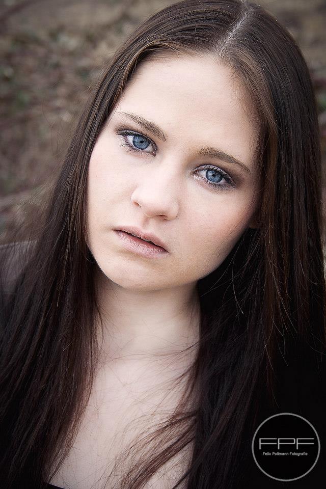 Model: Emily Foto & Bild | portrait, portrait frauen, outdoor Bilder ...