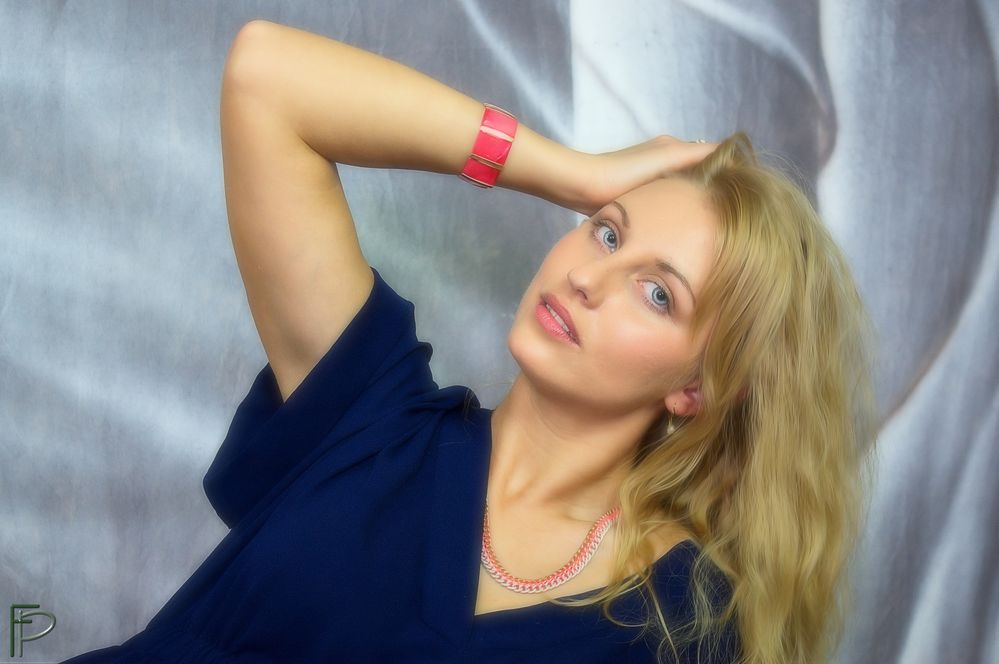 Model "Inga" Foto & Bild | portrait, portrait frauen, studio Bilder auf ...