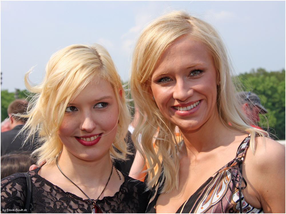 Lisa Loch's Instagram, Twitter & Facebook on IDCrawl