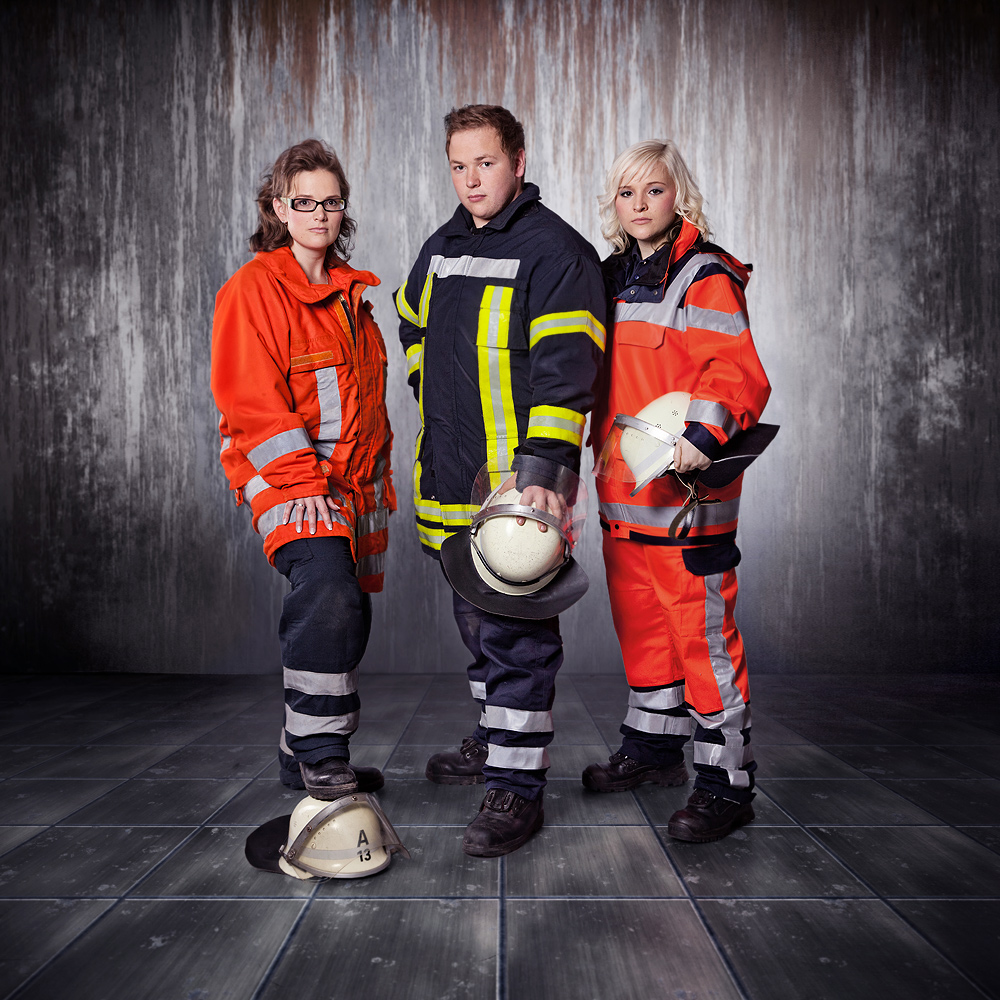 modern heroes Foto & Bild | erwachsene, menschen bei der arbeit ...