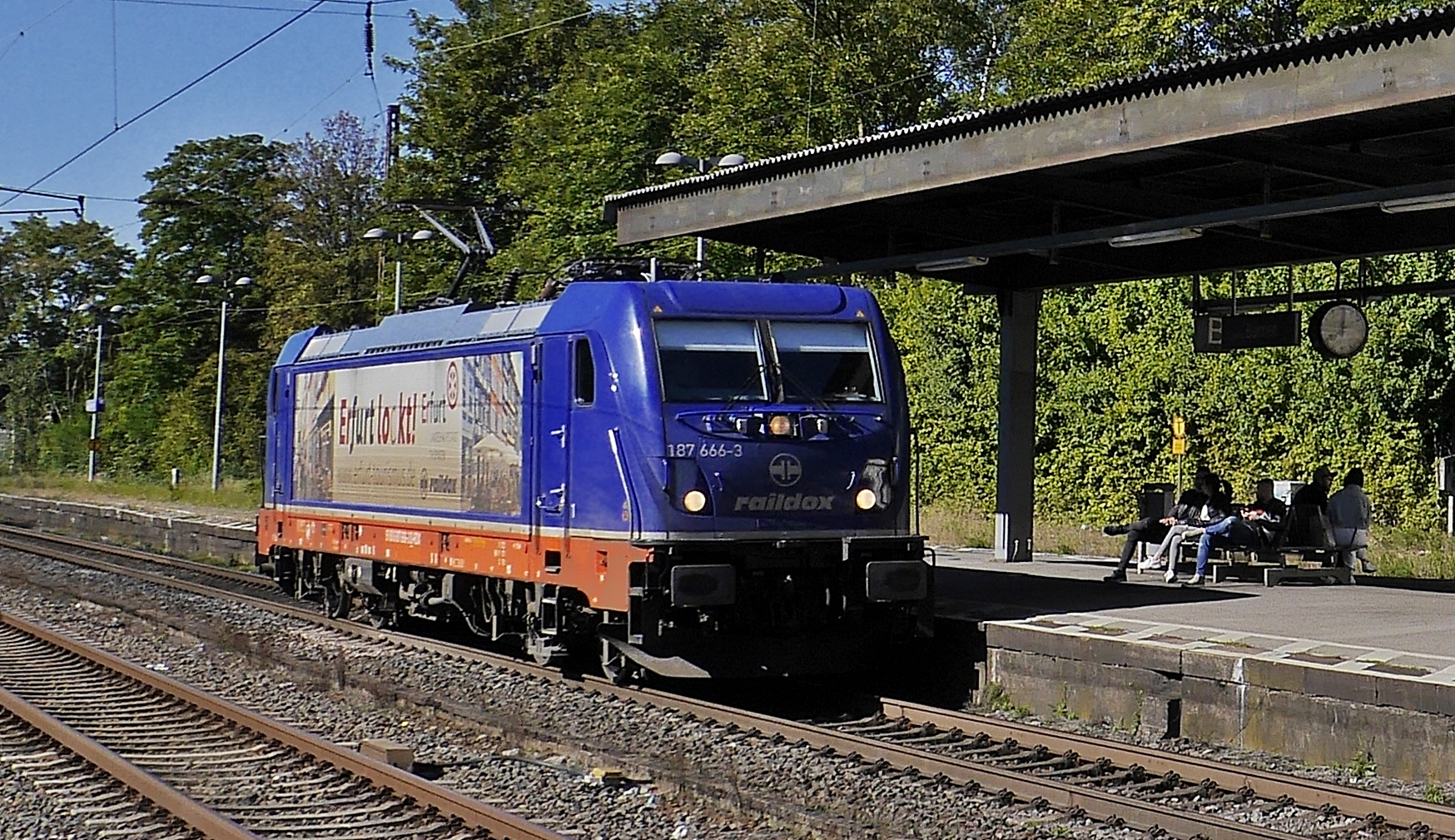 Moderne E-Lok 187-666-3 Foto & Bild | fahrzeuge, motive, lok diesellok ...