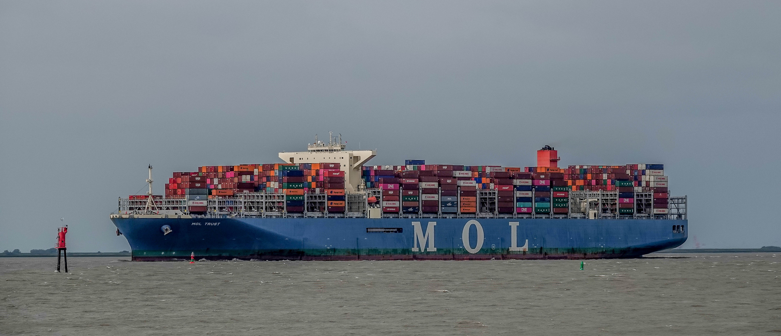 " MOL TRUST " Foto & Bild | elbe, fluss, fahrzeuge Bilder auf fotocommunity