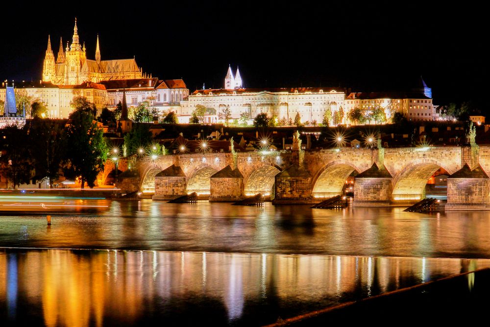 Moldau und mehr Foto & Bild | fotos, wasser, nacht Bilder auf fotocommunity