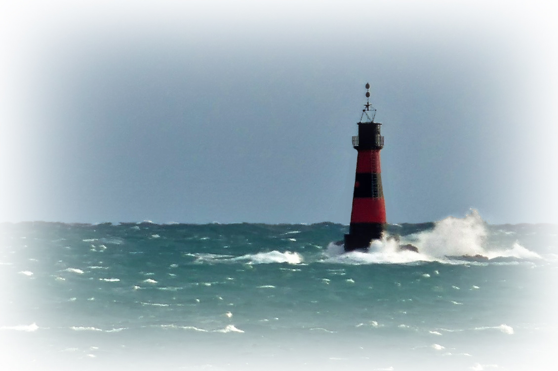 "Mon " Phare dans la tempête..... Foto % Immagini| france, nature ...