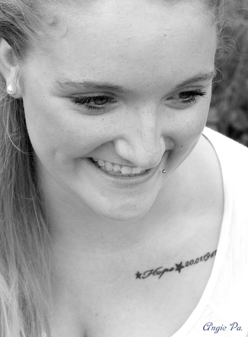 Mona Foto & Bild | portrait, portrait frauen, outdoor Bilder auf ...